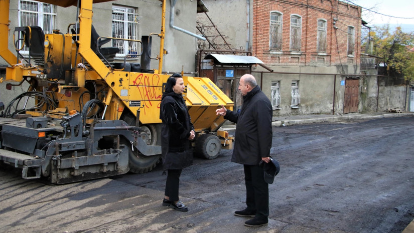 ართვინის ქუჩაზე ასფალტის საფარი იგება