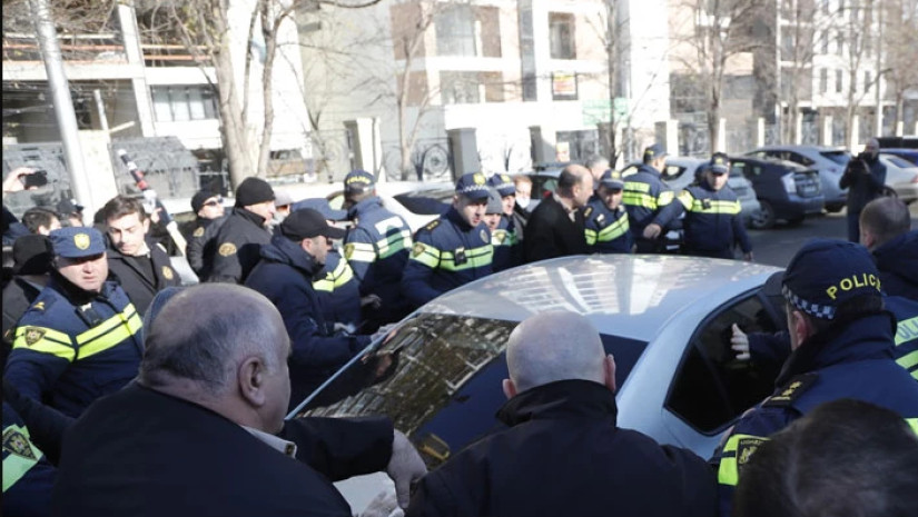 თბილისის საქალაქო სასამართლოსთან აქციაზე დაპირისპირება მოხდა