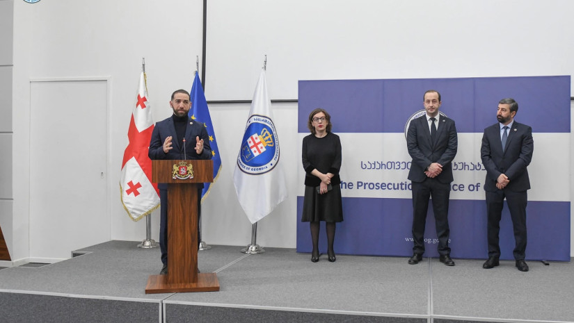 ირაკლი შოთაძემ პროკურატურის თანამშრომლებს რანგში დაწინაურების
