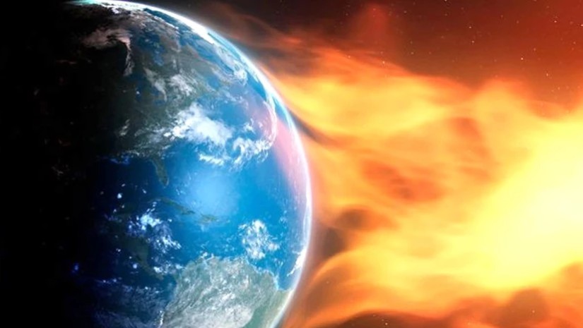 დღეს, დედამიწას მილიარდობით ტონა პლაზმა უნდა დაეჯახოს - Dailymail