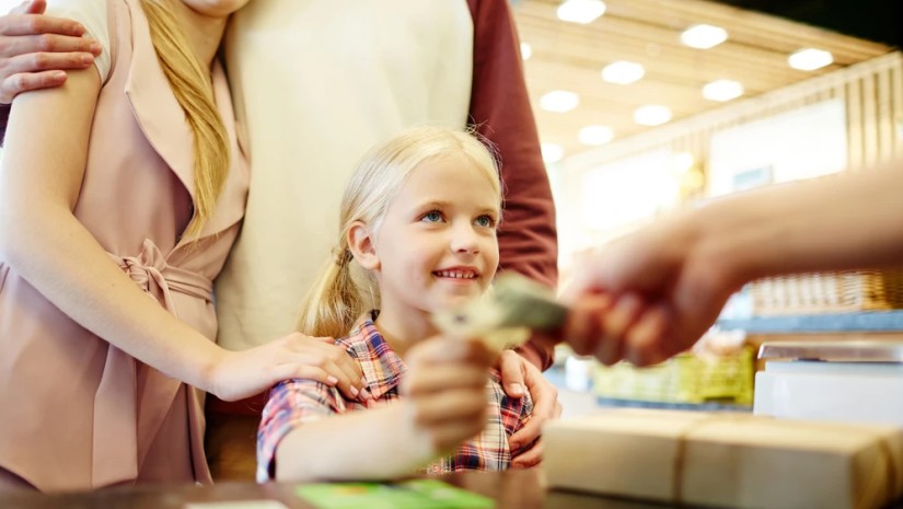 როგორ ვასწავლოთ ბავშვებს ფულის დაზოგვა