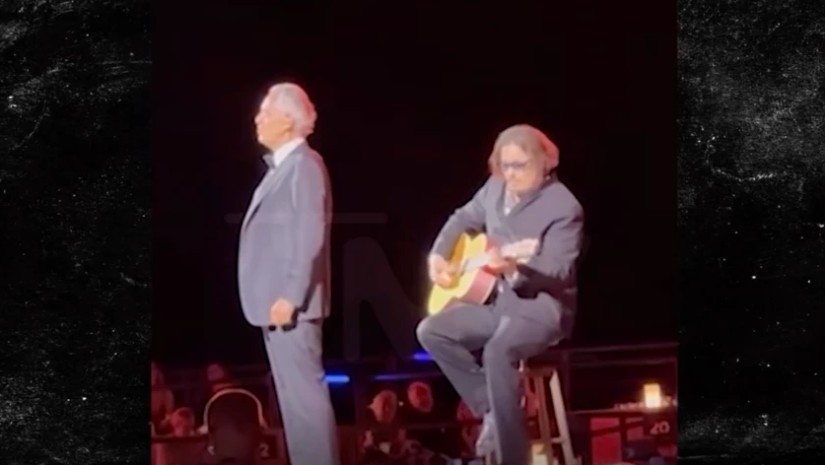 ჯონი დეპმა და ანდრეა ბოჩელიმ კონცერტზე სიმღერა ერთად შეასრულეს